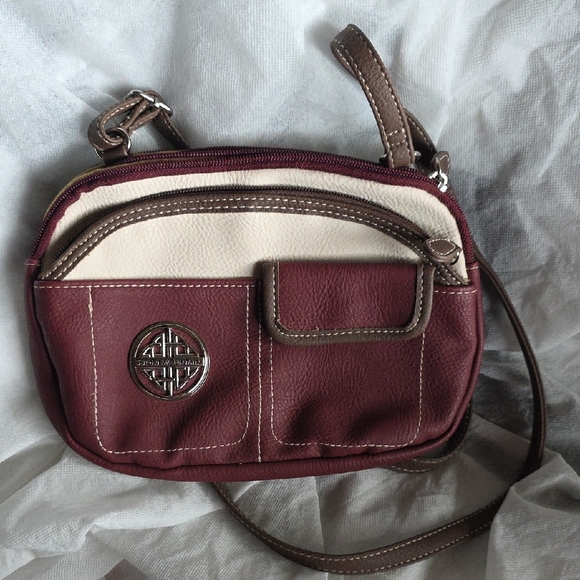 Stone Mountain Accessories | Bags | Stone Mountain Accessories Brown ...